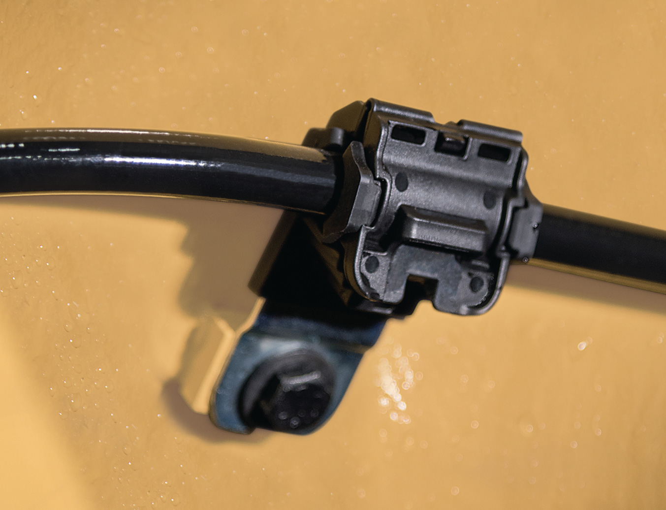 Flexible, custom-fit cable routing: The new Ratchet P-Clamp cable clip ...